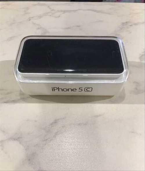 Телефон iPhone 5c