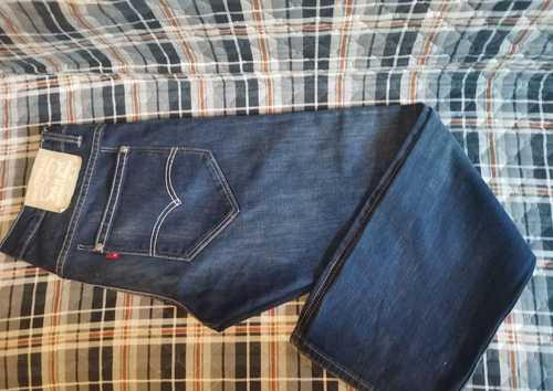 Джинсы Levi's 514 размер 32х30(шире обычных)