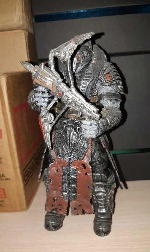 Фигурка gears of war theron guard