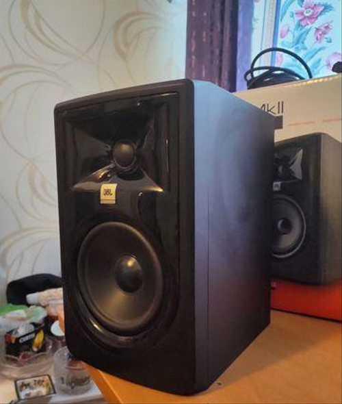 JBL 305P mkii + 2 балансных кабеля