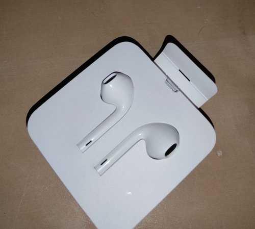 Оригинальные наушники Apple earpods