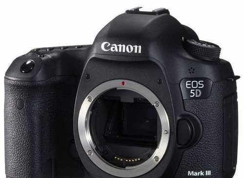 Canon 5D Mark III + Canon EF 50 f1/1.8+ EX430