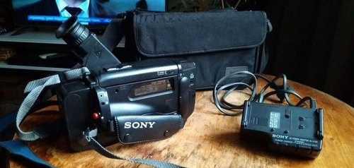 Видеокамера кассетная sony