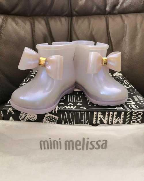 Новые сапожки Mini Melissa