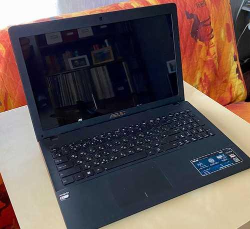Ноутбук asus X552E