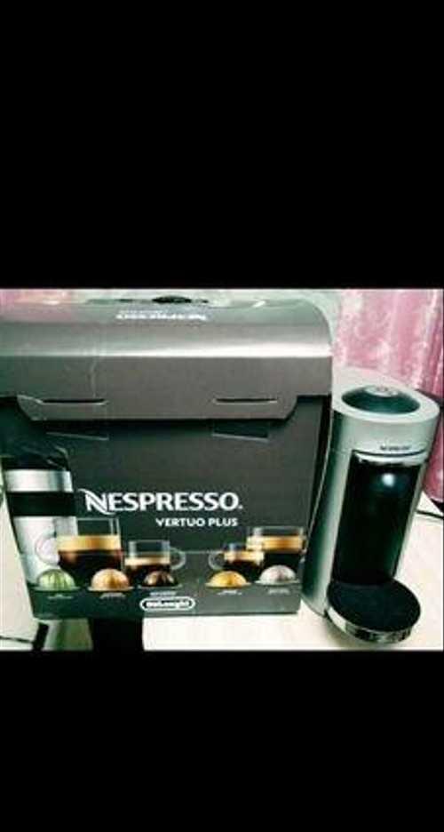 Капсульная кофемашина Delongi Nespresso Vertuo Plu