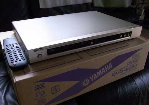 Yamaha DVD-S657