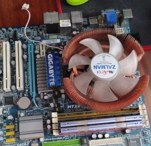 Материнская плата AMD Athlon II X4 635 в сборе