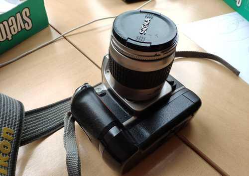 Nikon F65 KIT 28-80 с батарейным блоком (пленка)