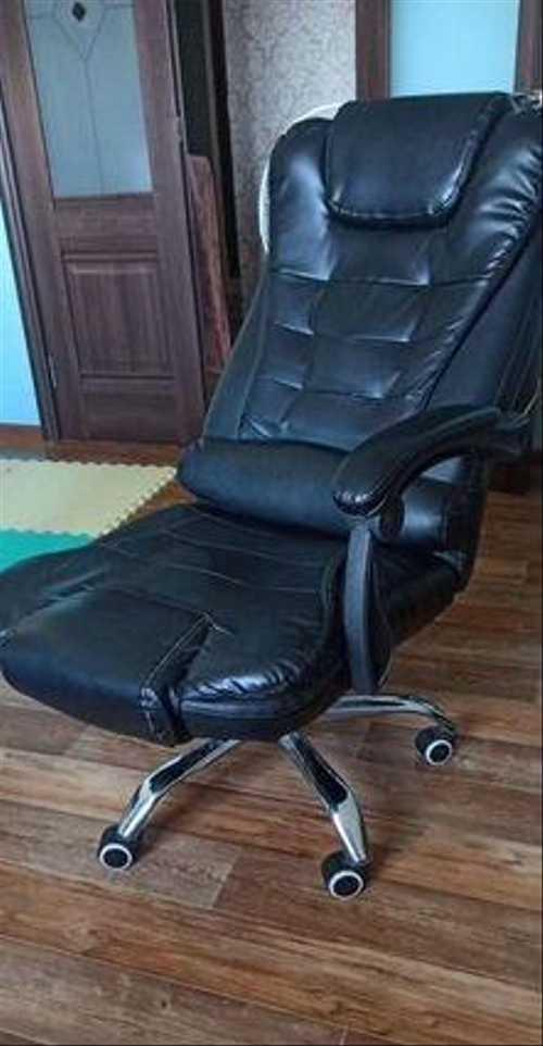 Кожанное компьютерное кресло