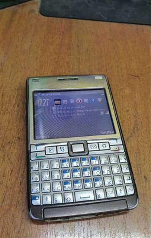 Телефон Nokia e61i