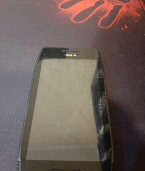 Nokia X7-00