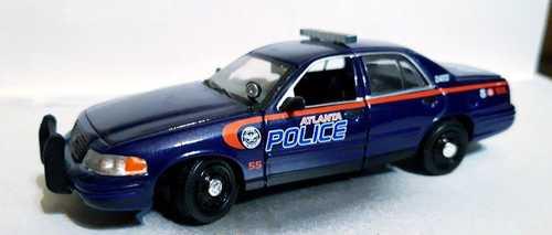 Ford crown victoria 1/43