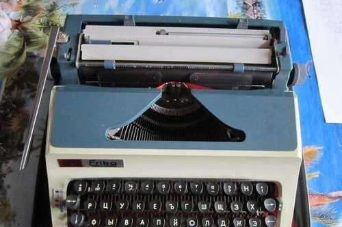 Механические пишущие машинки.Русский, латинский