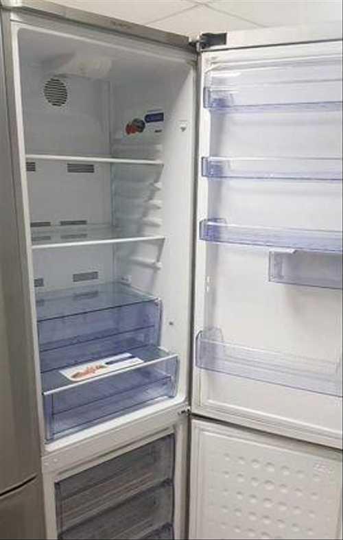 Холодильник Beko CN335220X
