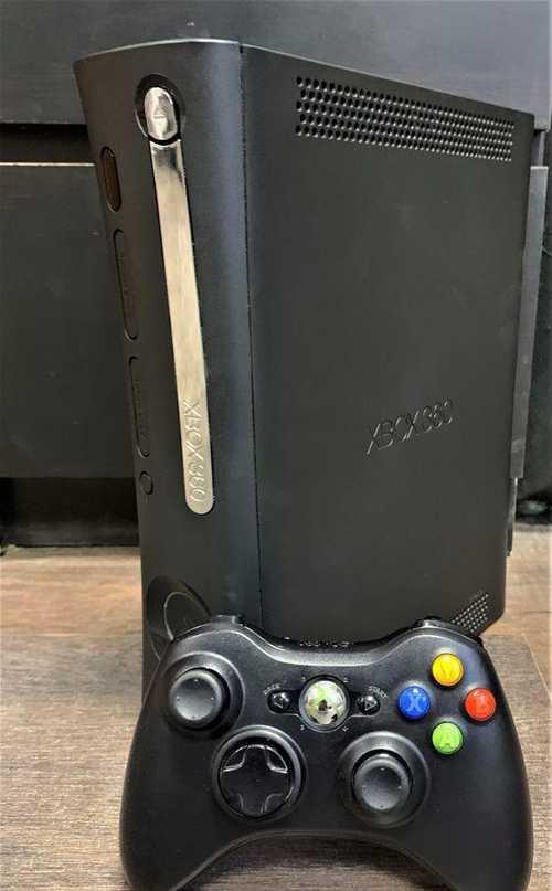 Xbox 360 elite 500gb установлено 80 игр