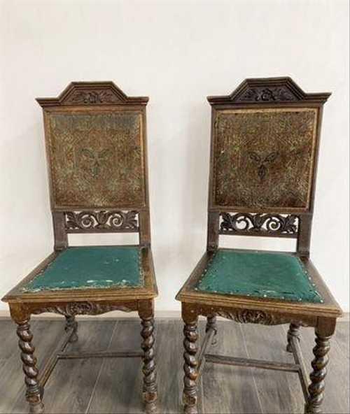 Пара старинных дубовых стульев 19 века