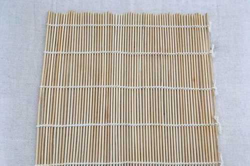 Б/у бамбуковый коврик циновка 24х24см
