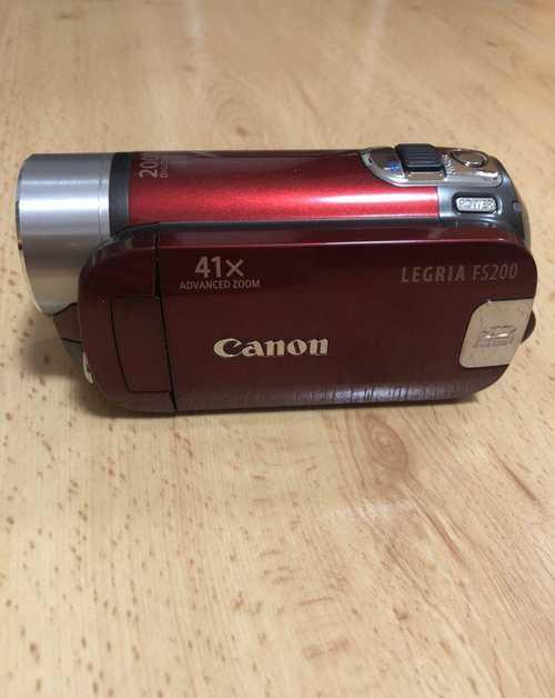 Видеокамера Canon legria fs200