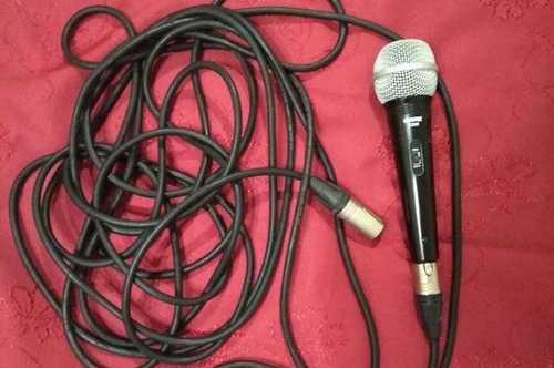Микрофон концертный со шнуром