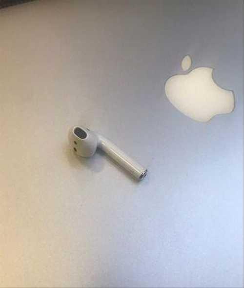 Наушники Apple Airpods левый