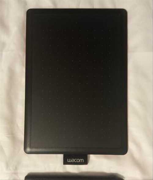 Графический планшет Wacom One Small (CTL-472)