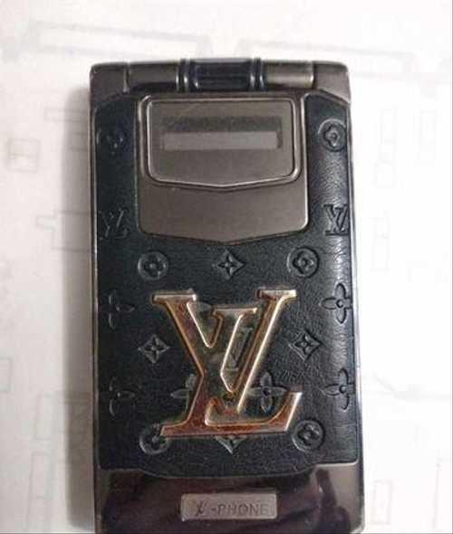 Мобильный телефон Louis Vuitton