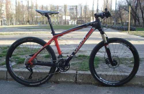 Карбоновый велосипед Giant XTC composite М