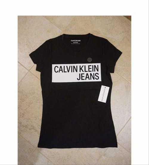 Футболка женская Calvin Klein XS