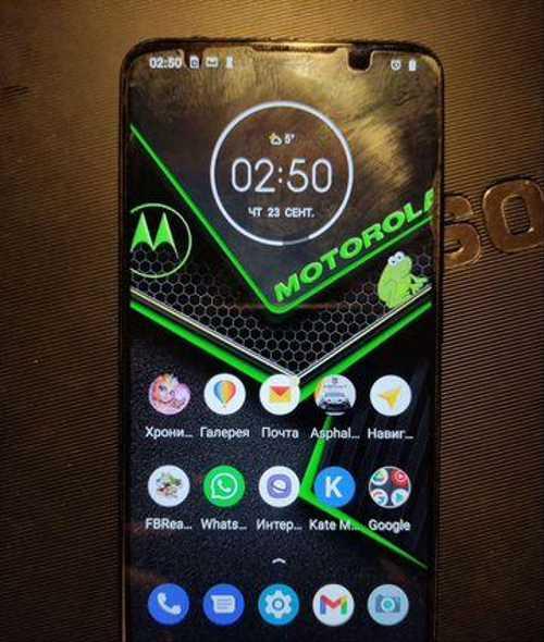 Телефон Motorola One Hyper