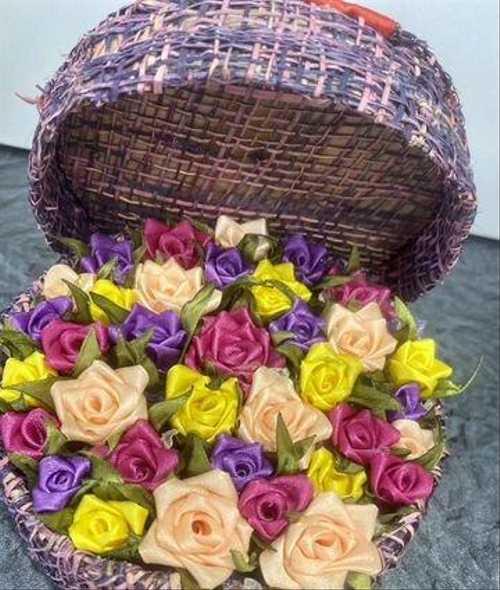 Декоративная коробочка с цветами