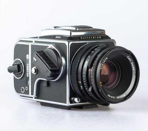 Hasselblad 503CW + 80mm f/2.8 T* CF + A12