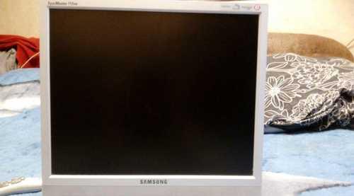 Монитор Samsung SyncMaster 713 bm s