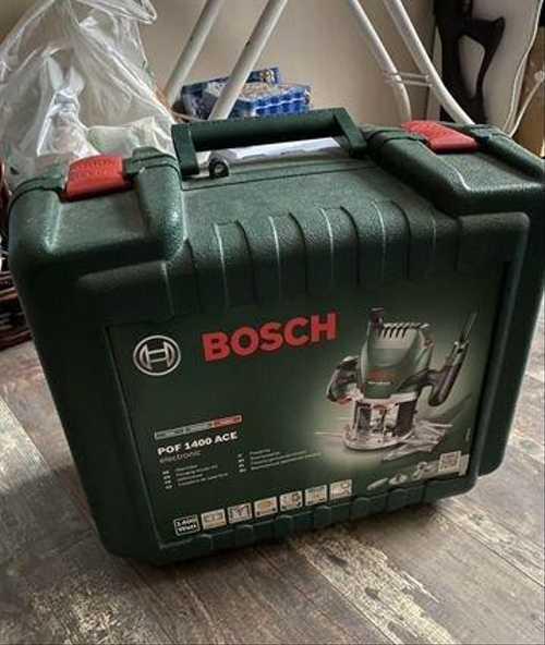 Фрезер электрический Bosch POF 1400 ACE (060326C82