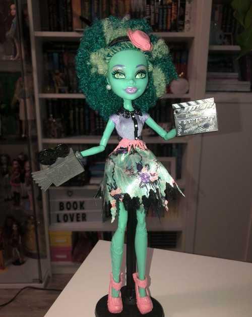 Кукла Monster High Хани Свомп