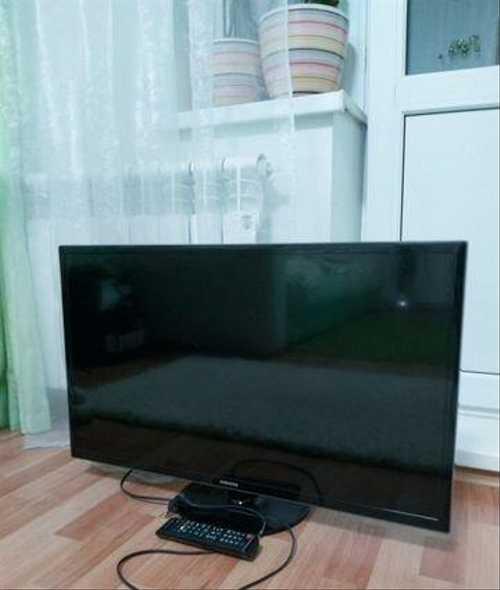 Телевизор32" (81 см) LED-телевизор Samsung UE32F40