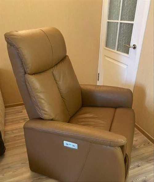 Кожанное кресло реклайнер Airmax (ZeroGravity)