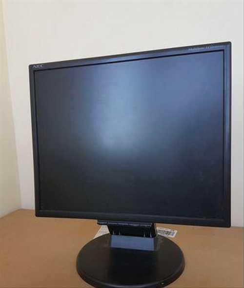 Монитор 19" NEC MultiSync 195VXM+