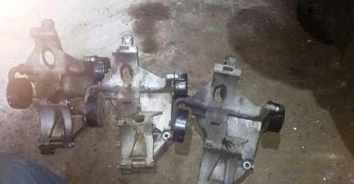Кронштейн генератора VW Passat B3,B4