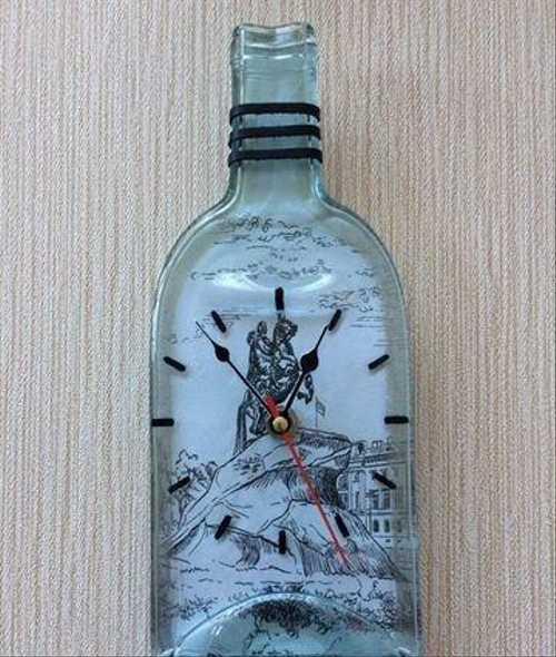 Часы-бутылка ручной работы «Медный всадник»