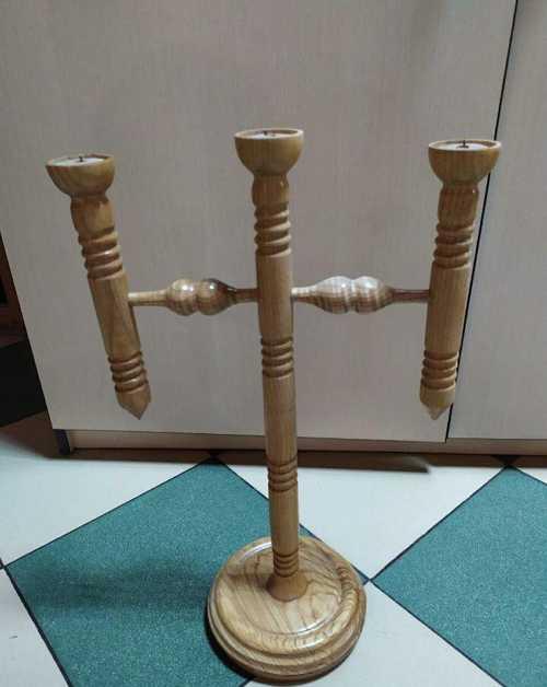 Деревянный подсвечник