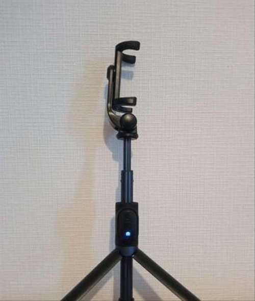 Xiaomi Mi Selfie Stick Tripod селфи палка штатив