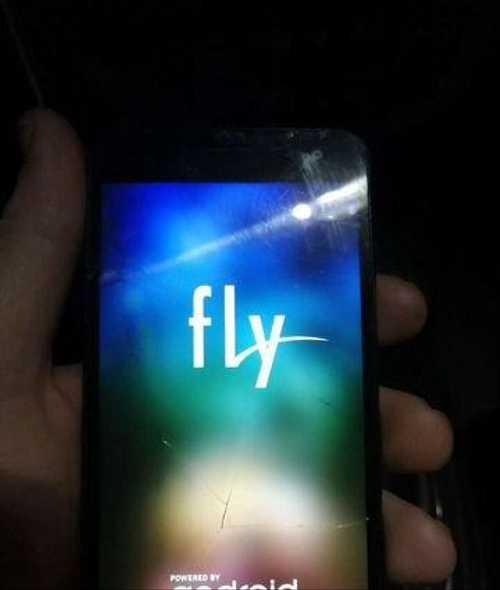 Мобильные телефоны б/у fly