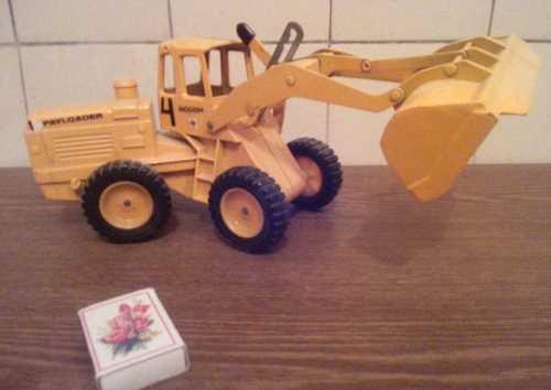 Модель погрузчика hough payloader