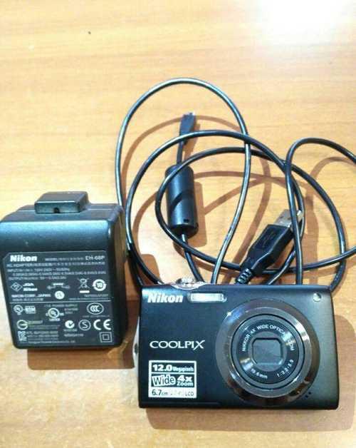 Nikon Coolpix S3000 с зарядкой и флешкой 2Гб
