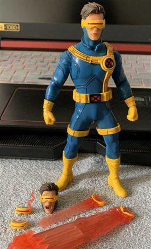 Mezco Cyclops