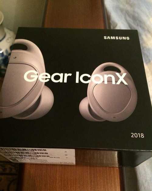 Беспроводные наушники SAMSUNG Gear IconX