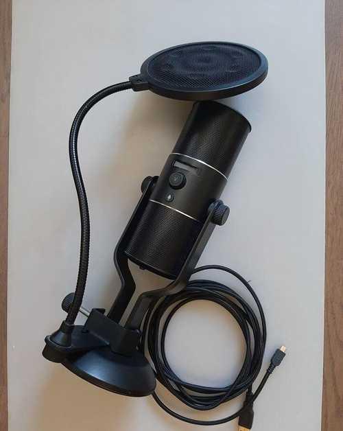 Микрофон Razer Seiren с поп-фильтром