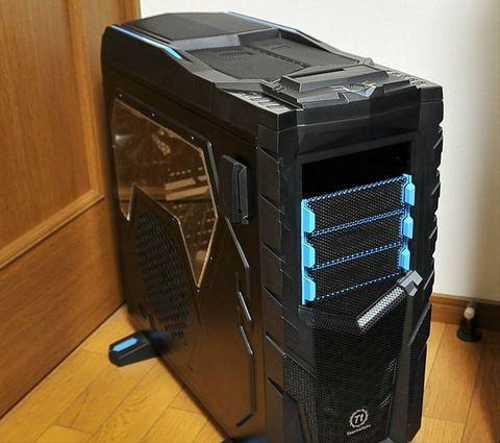 Огромный Игровой Thermaltake Chaser MK-I Big Tower