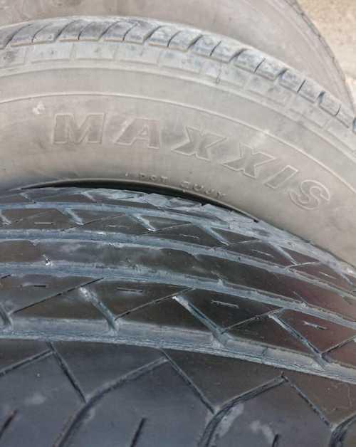 Maxxis 225 60 17